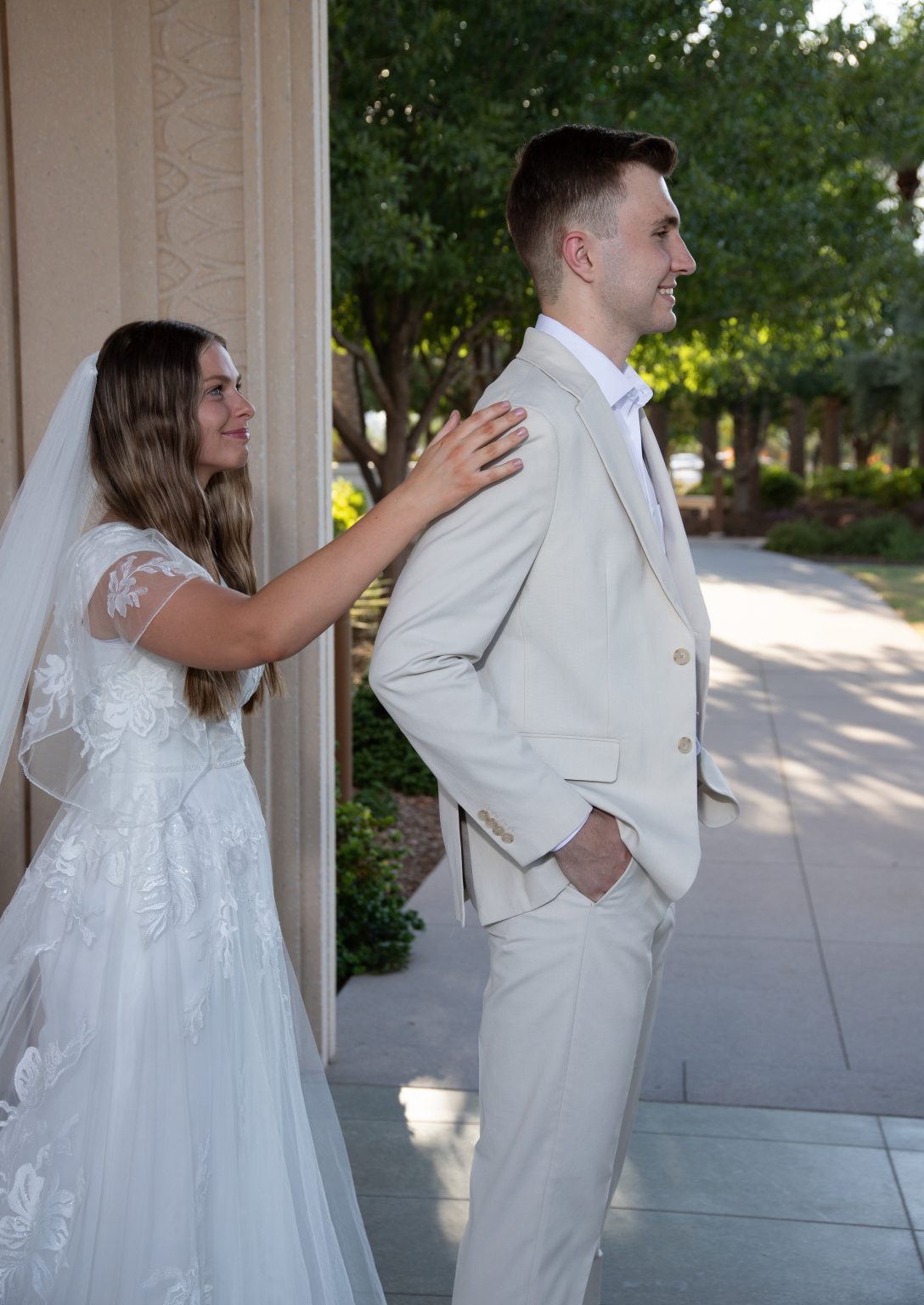 MormonWeddings.com LDS Wedding Photographer - MormonWeddings.com